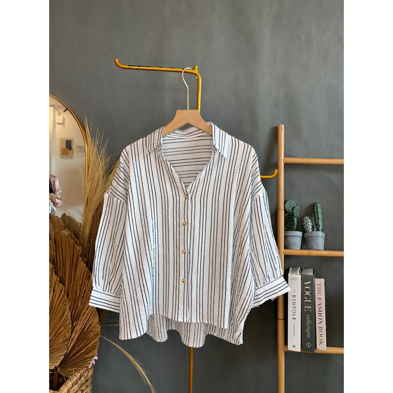 Jual Dhea Stripe Shirt Blouse (kemeja crinkle kancing premium pastel ...