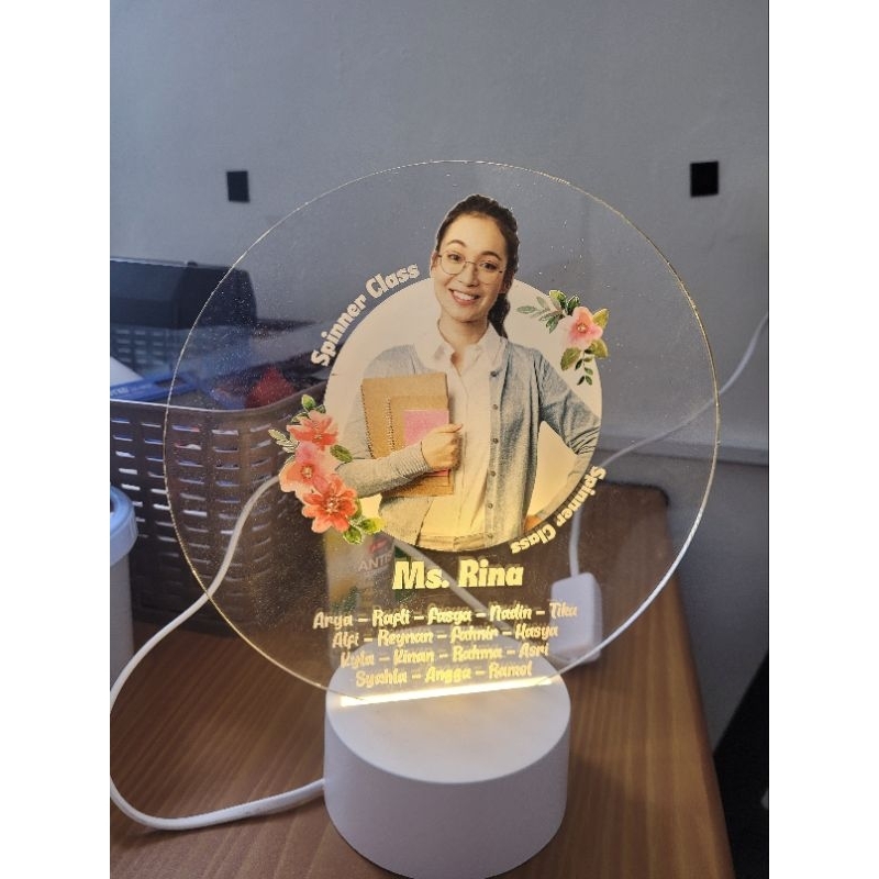 Jual Lampu Akrilik LED Kado / Hadiah / Souvenir Hari Guru Kenang-Kenangan Kelulusan / Kenaikan ...