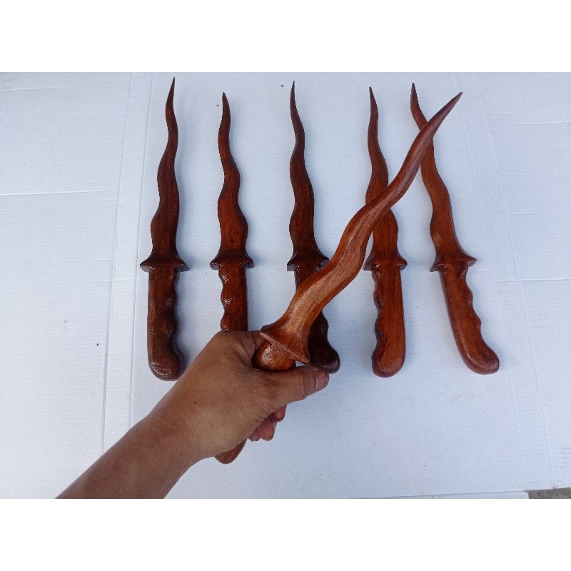 Jual KERIS KAYU - KERIS PERAGA - KERIS MAINAN - KERIS SENI KAYU ...
