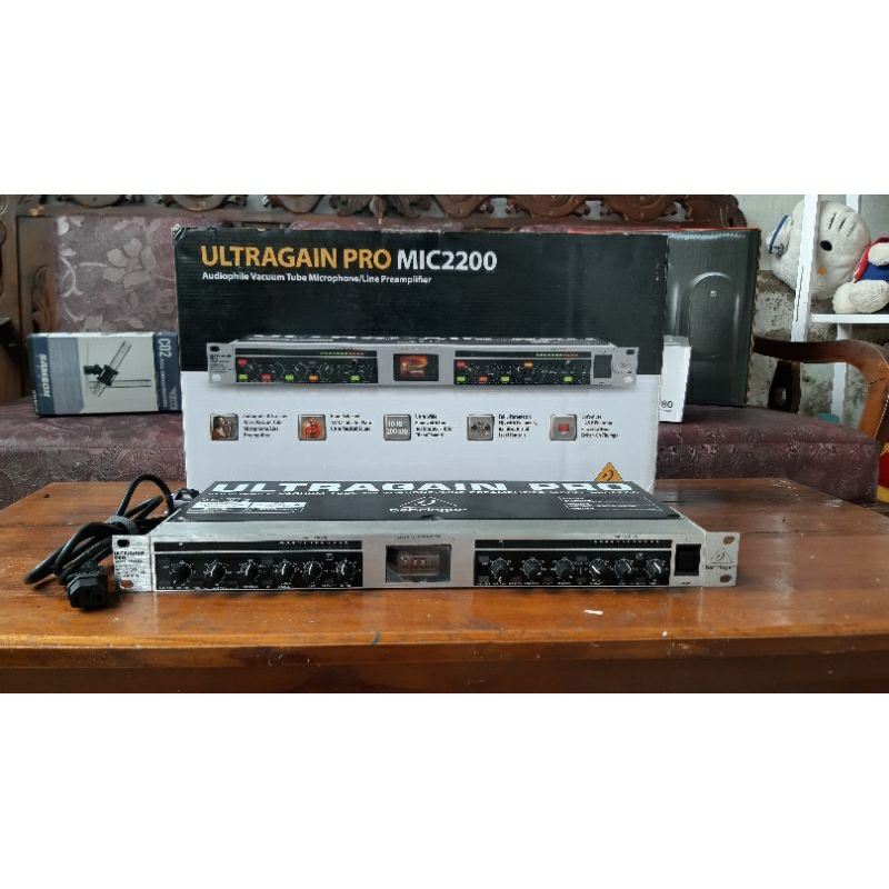 Jual Behringer Ultragain Pro MIC2200 Vacuum Tube Preamp | Shopee Indonesia