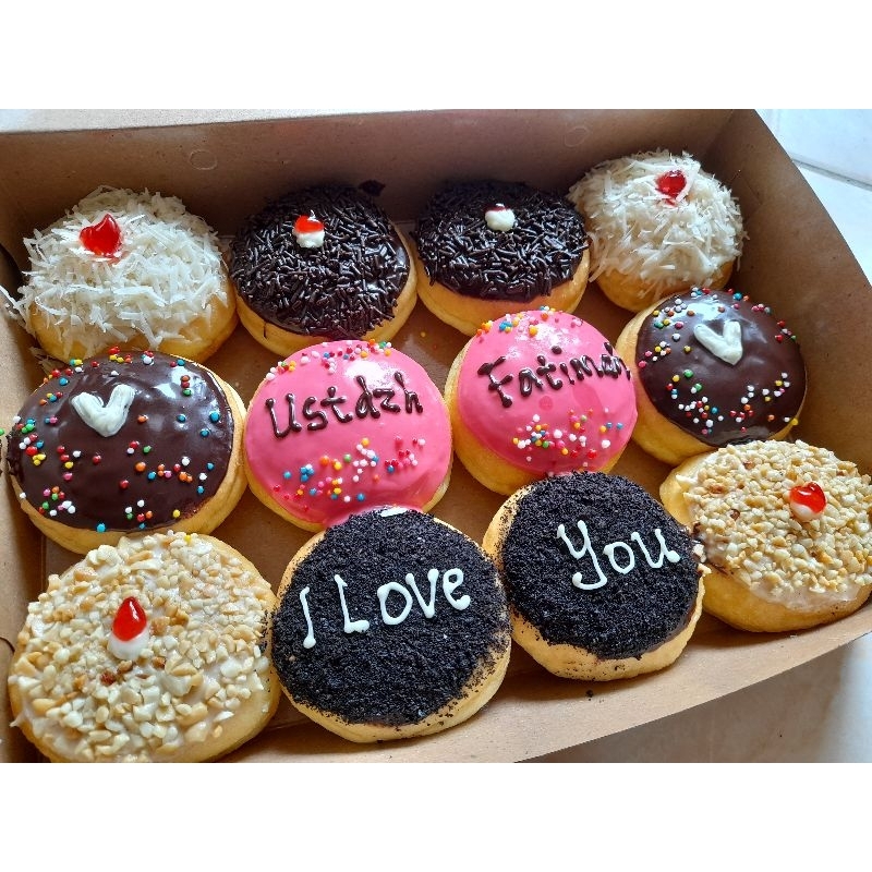 Jual Donat mini ucapan/Donat ultah /Donat ultah stroberi (request ...