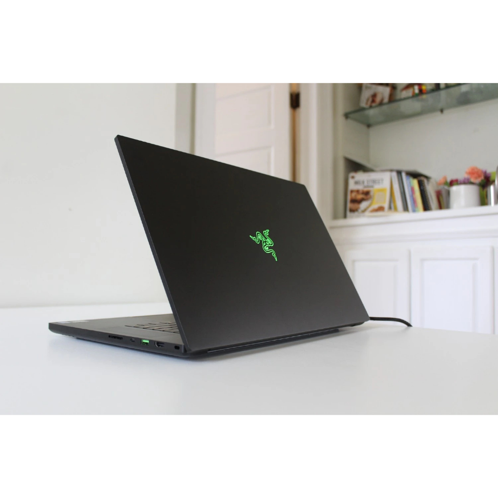 Jual Laptop gaming razerblade 2018 15inch core i7 RAM 32gb mulus second ...