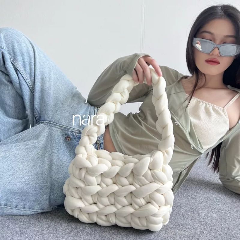 Jual Tas sling bag/ Tas Chunky Yarn/ Tas Benang Rajut/Sling Bag/ Tas ...