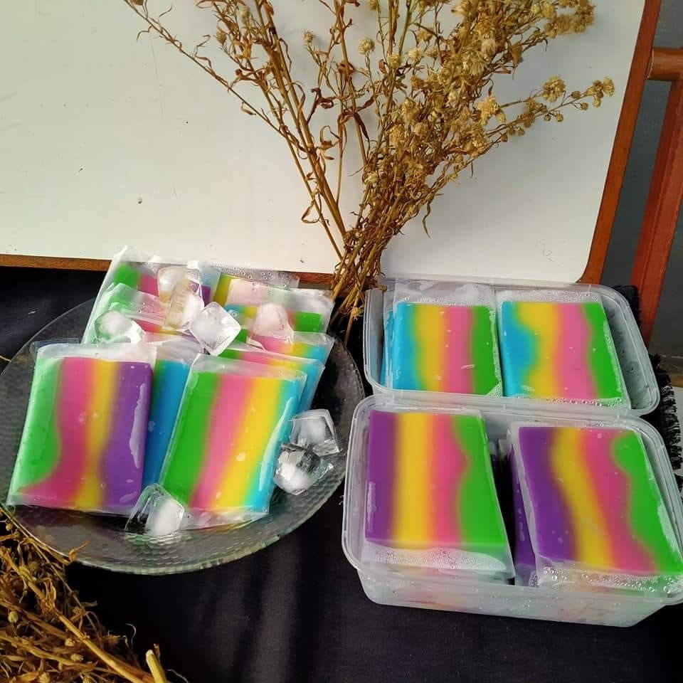 Jual Es Gabus / Es kue pelangi 100% Gula Asli/Es Gabus Jajanan Jadul ...