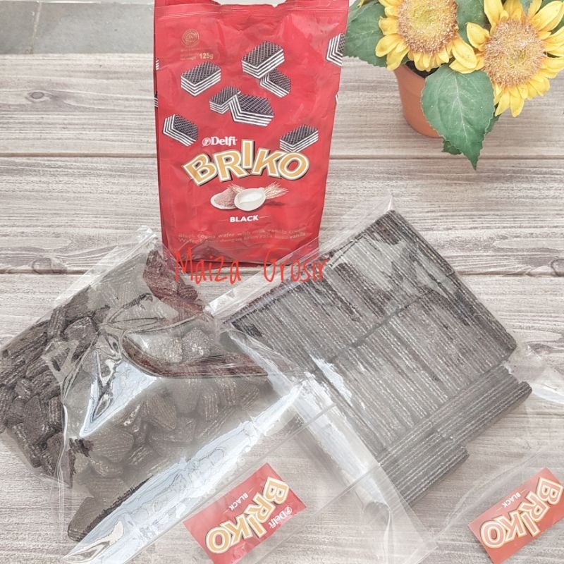 Jual Chocolate Wafer Briko Black kemasan 350gr | Shopee Indonesia