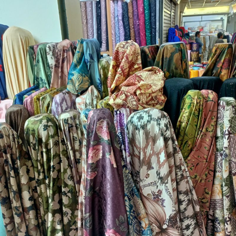 Jual TERMURAH!!! Kain Satin/Armany Motif Printing / Kain Motif Printing ...