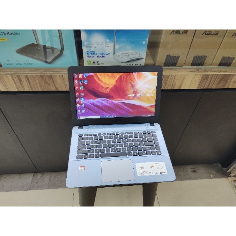 Jual Laptop Leptop Asus X441B AMD A6-9225 RAM 4GB SSD 128GB Super Cepat ...