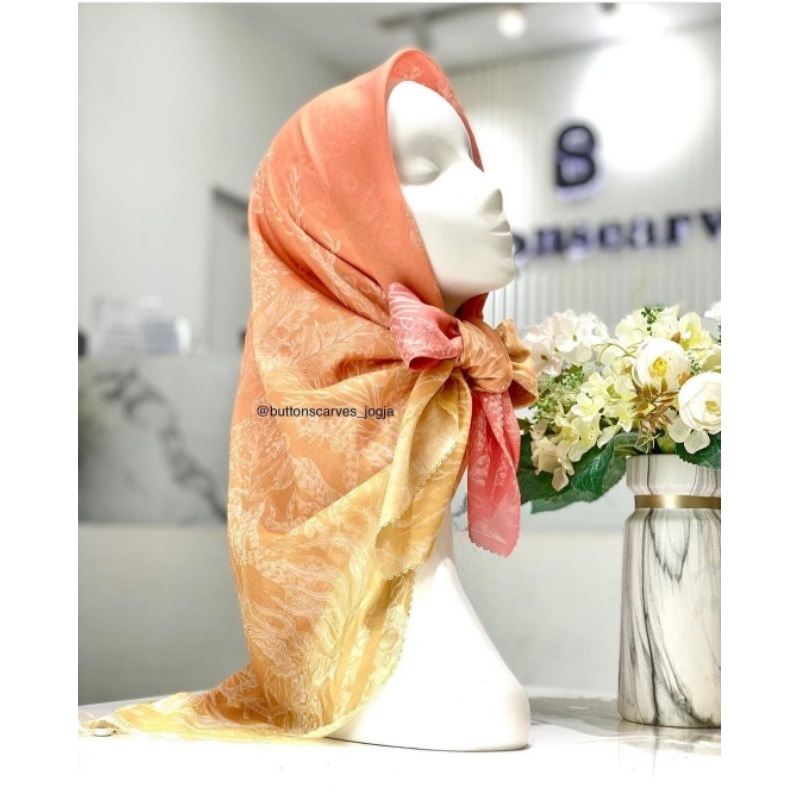 Jual Buttonscarves X Mmehuillet - Sunset (New) | Shopee Indonesia