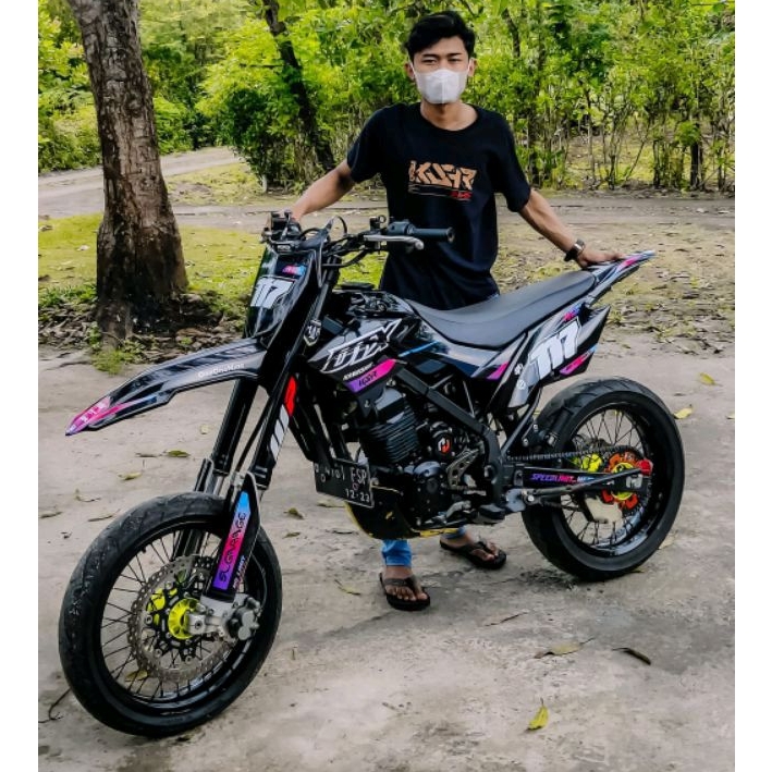 Jual DECAL KLX 150 - KLX BF - DTRACKER - DTX - Gordon HITAM | Shopee ...