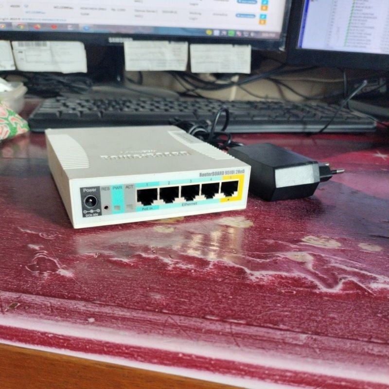 Jual MikroTIK RB951Ui 2HnD | Shopee Indonesia