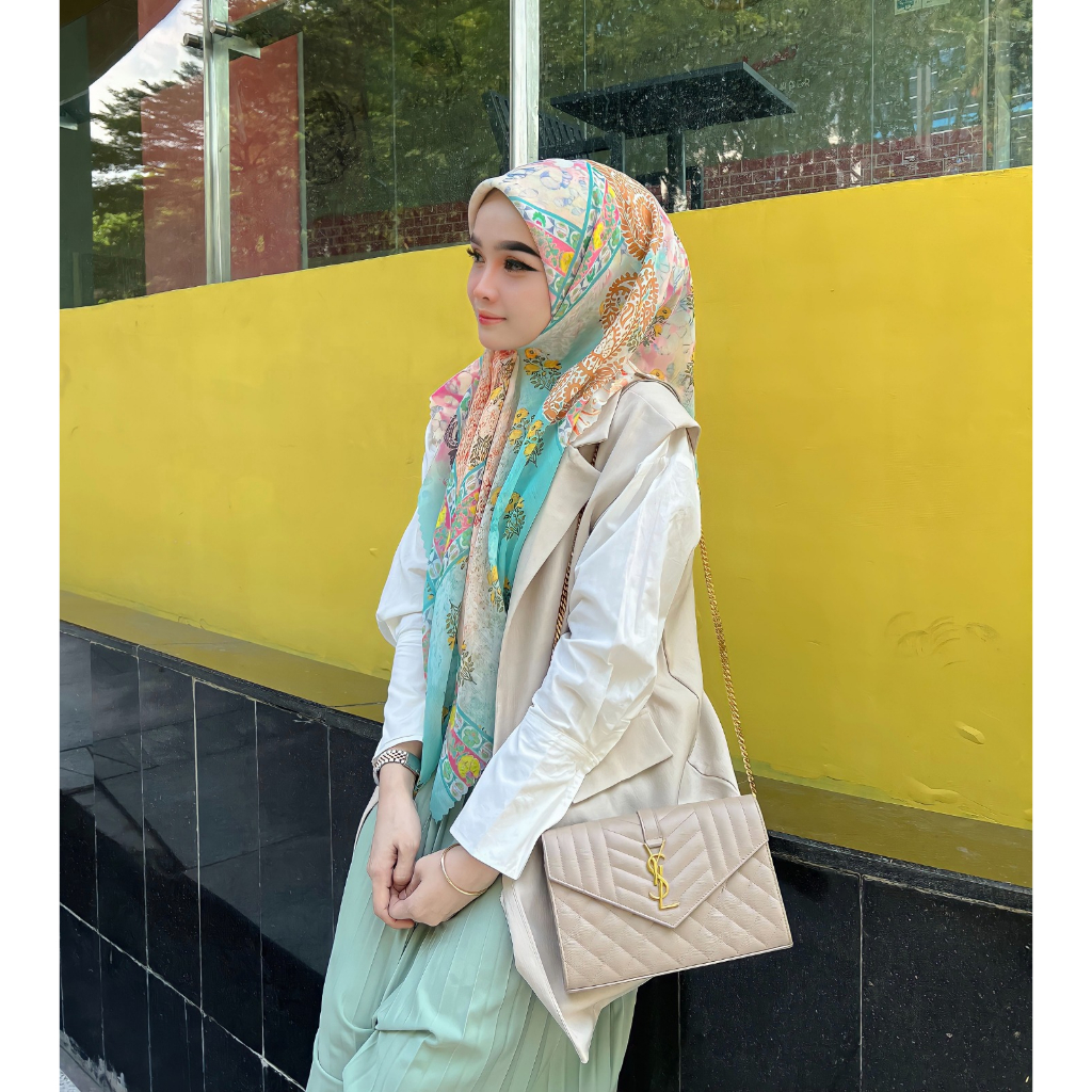 Jual ARINA HIJAB Voal Premium Motif Segi empat , Hijab Square Printing ...