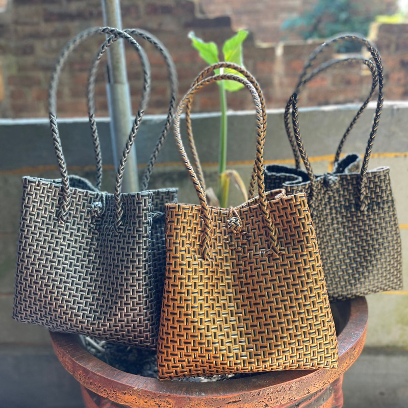 Jual Tas Pasar Tas Belanja Anyaman Plastik Jali Klasik NAURA | Shopee ...