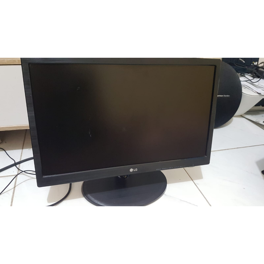 Jual Monitor LG 19 Inch tipe 19M38A (minus ada spot merah sedikit ...