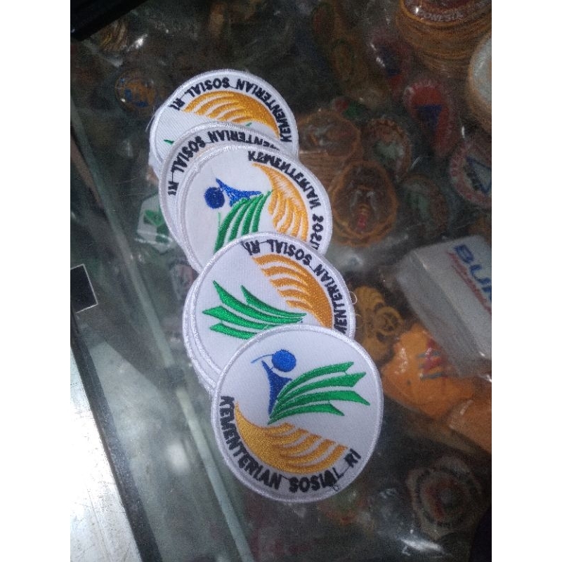 Jual LOGO EMBLEM KEMENSOS HADIR | Shopee Indonesia