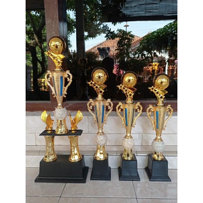 Jual Piala Trophy Bola (Kaki 2 = 1 set isi 4) | Shopee Indonesia
