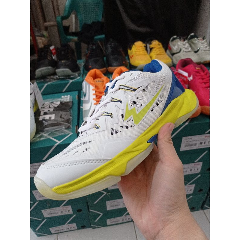 Jual (Original) Sepatu Badminton Eagle PNR Superblast Putih/Sulphur | Shopee Indonesia