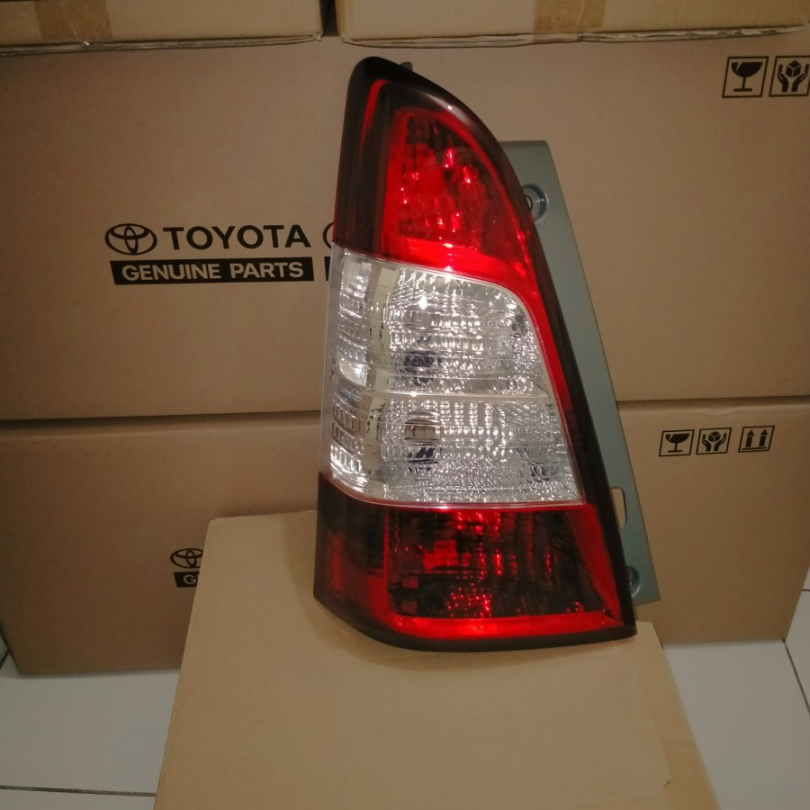Jual Stop lamp / Lampu belakang Grand innova 2012 2013 2014 2015 Ori ...