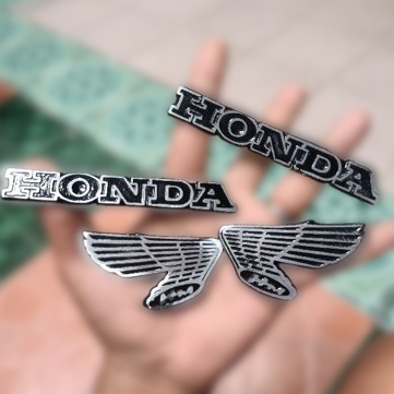 Jual logo tangki cb100/emblem tangki cb100 1set emblem tangki cb100 ...