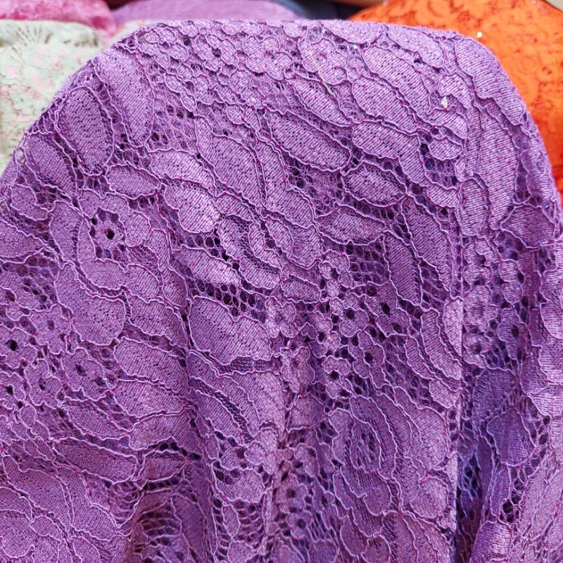 Jual kain brokat / kain Brokat Kembang / Kain Kebaya Brokat Cornelly ...