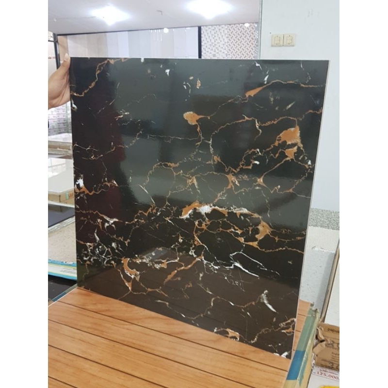 Jual keramik lantai hitam urat putih 60x60 isi 4 pc 1.44m2 | Shopee ...