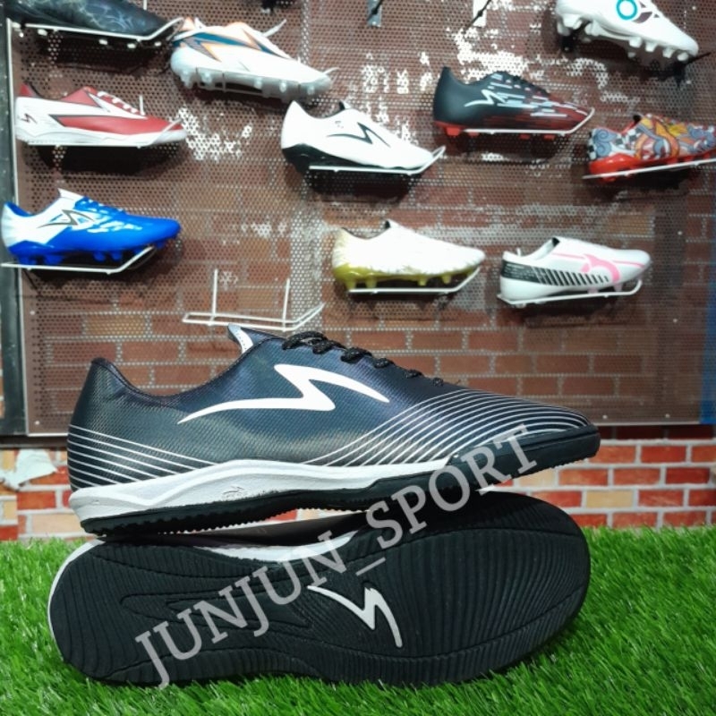 Jual sepatu futsal specs omega runtuboy | Shopee Indonesia