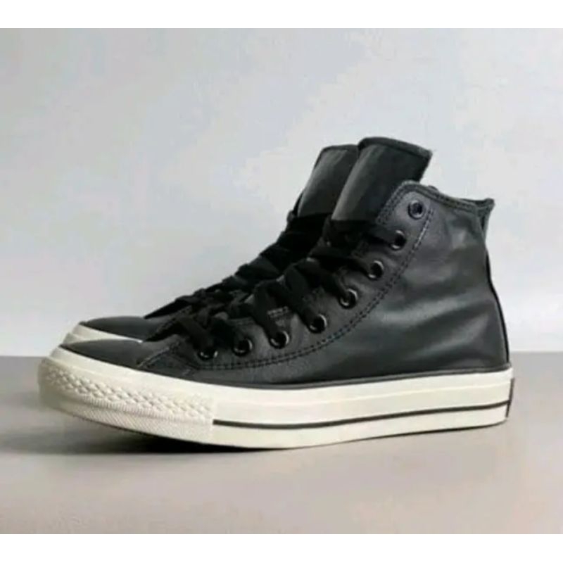 Jual Sepatu Sneaker Converse All Star Vietnam Boot kulit Hitam terlaris ...