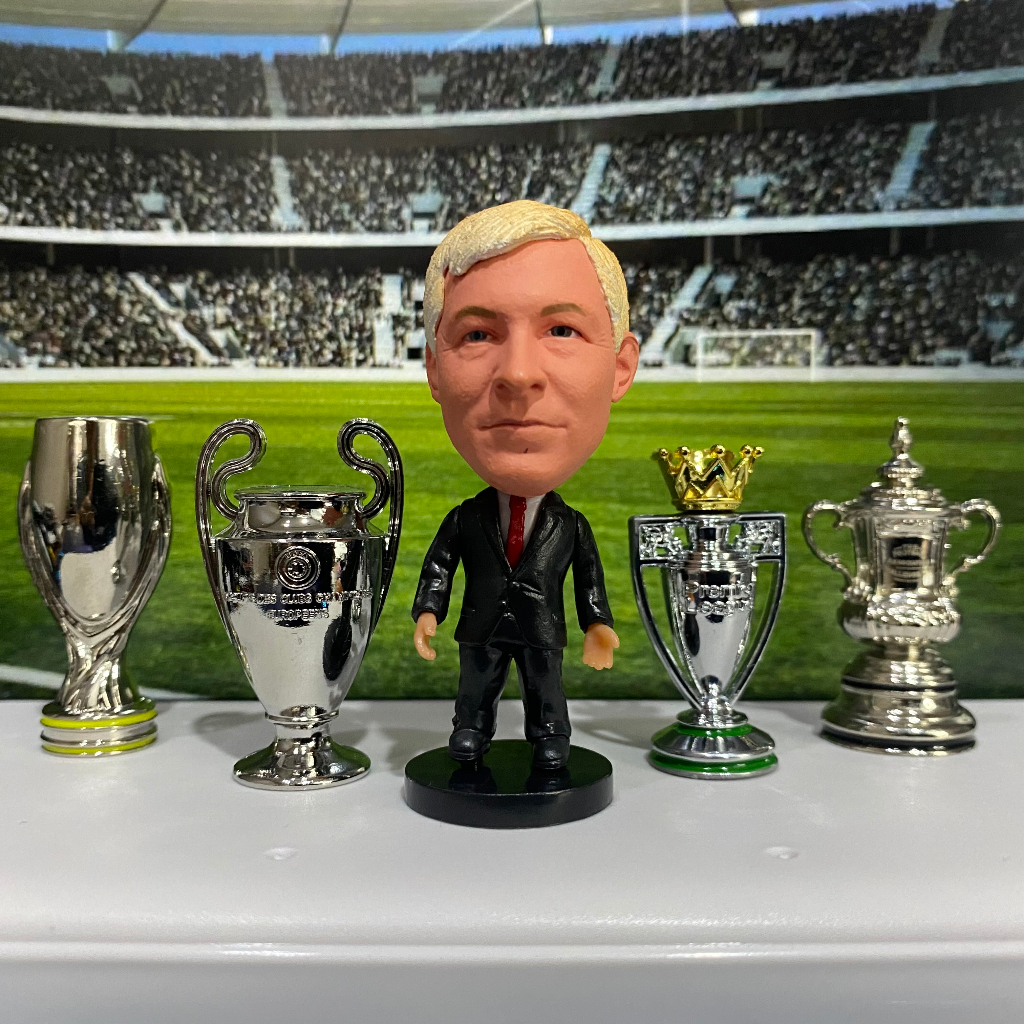 Jual Figure Pelatih Sepakbola Sir Alex Ferguson Football Coach Figurine ...