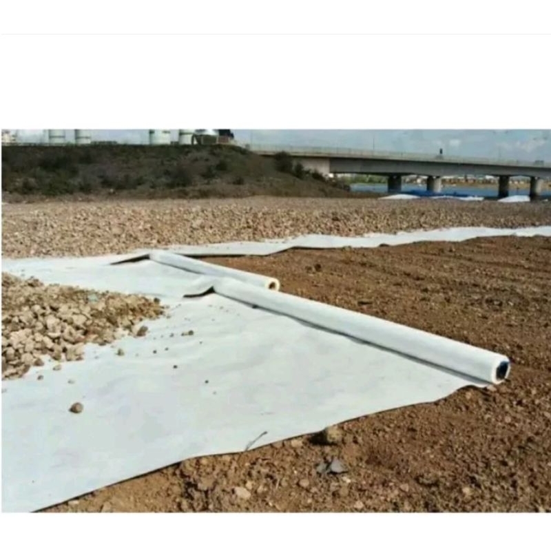 Jual kain geotextile non woven 150 gram untuk alas batu taman kering 1 ...