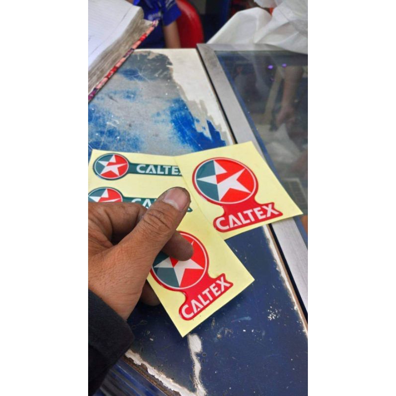 Jual emblem caltex orisinil emblem f1zr frzr caltex orisinil tidak ada ...