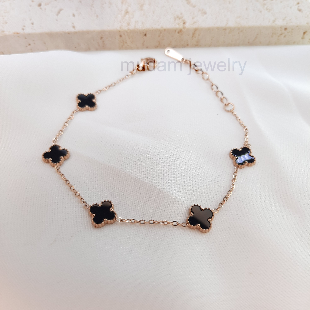 Jual Gelang Rantai Model Daun Semanggi Bergerigi | Shopee Indonesia
