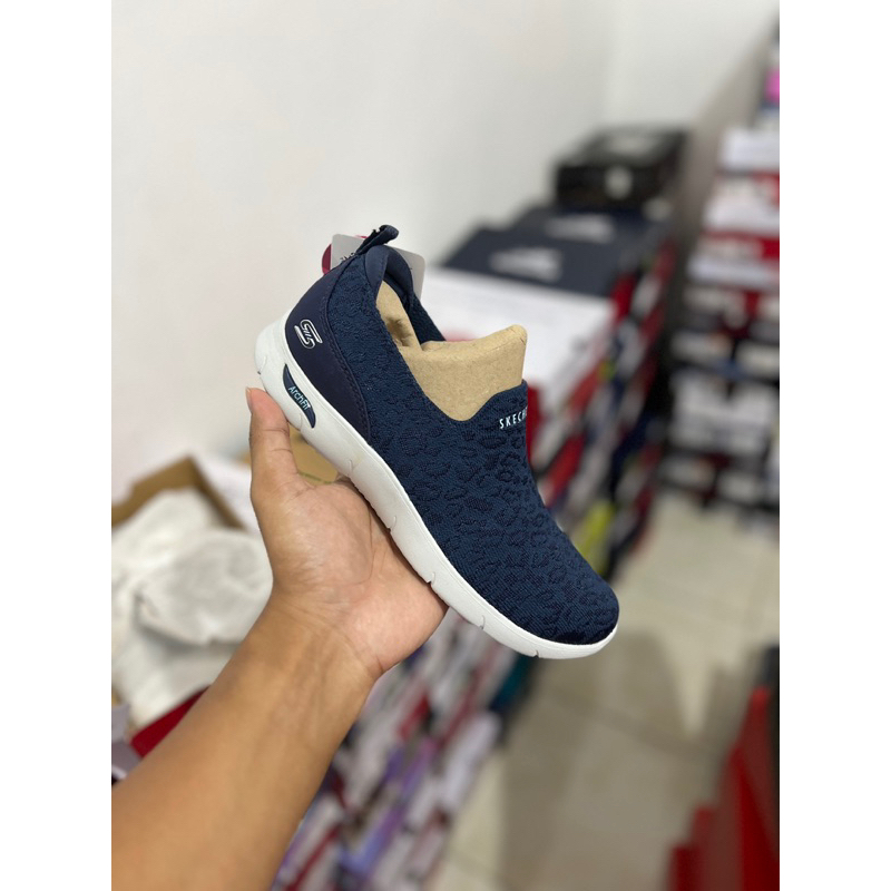 Jual Skechers Arch Fit Refine Unique Doll Slip On Women Navy Original ...