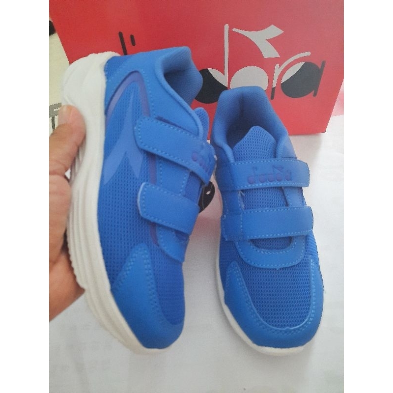 Jual sepatu diadora Flo jr biru, sepatu anak velcro 32 34 | Shopee ...