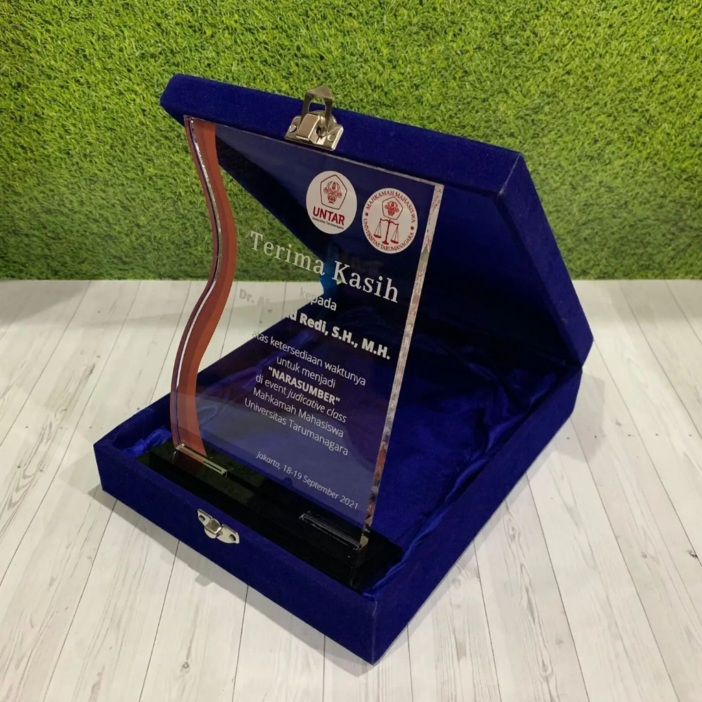 Jual Plakat penghargaan, plakat akrilik+box 20x15cm, plakat seminar ...