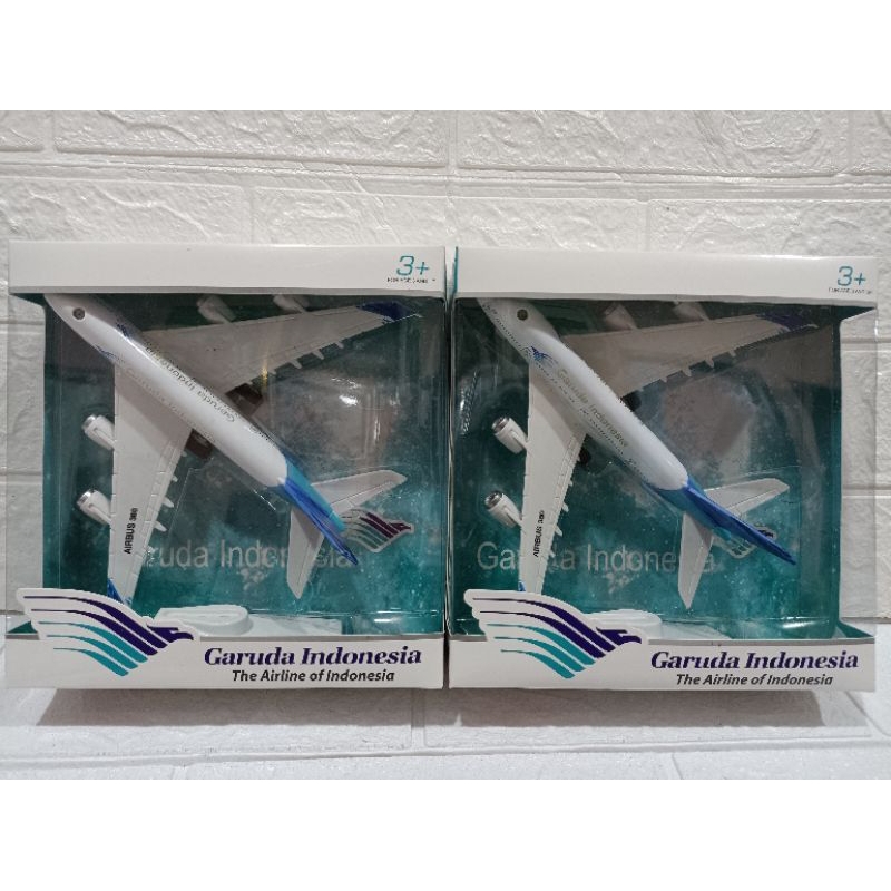 Jual DIE CAST SERI PESAWAT TERBANG GARUDA INDONESIA MODEL BARU / SCALE ...