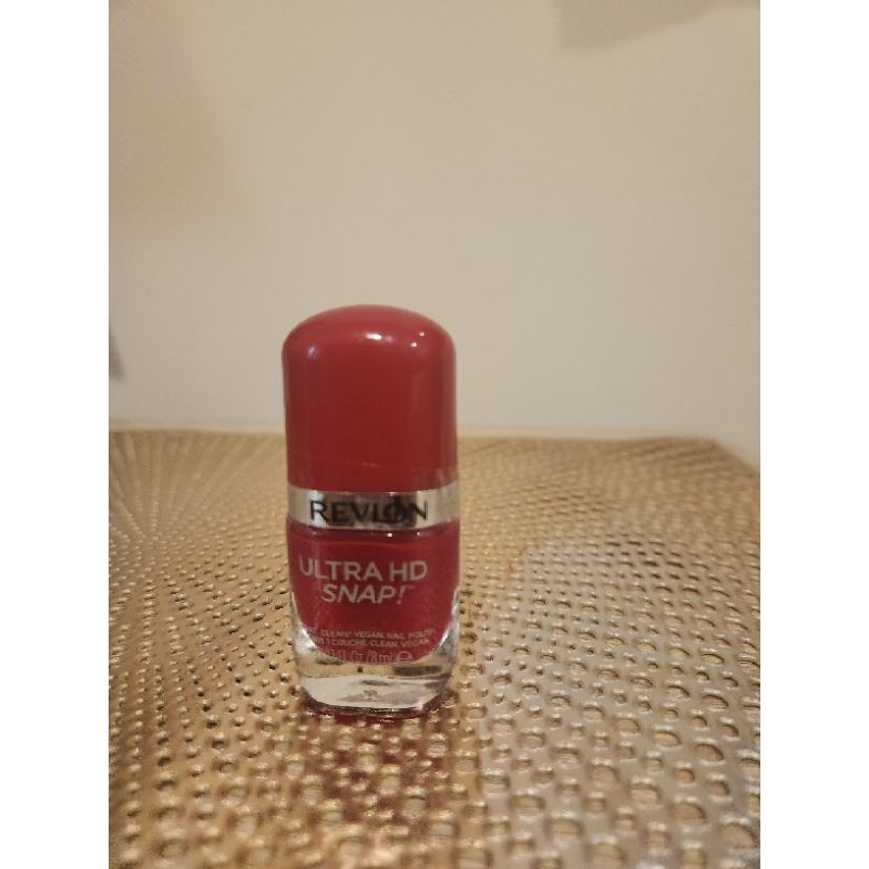 Jual Preloved Cat Kuku (Kutek) Revlon warna merah | Shopee Indonesia