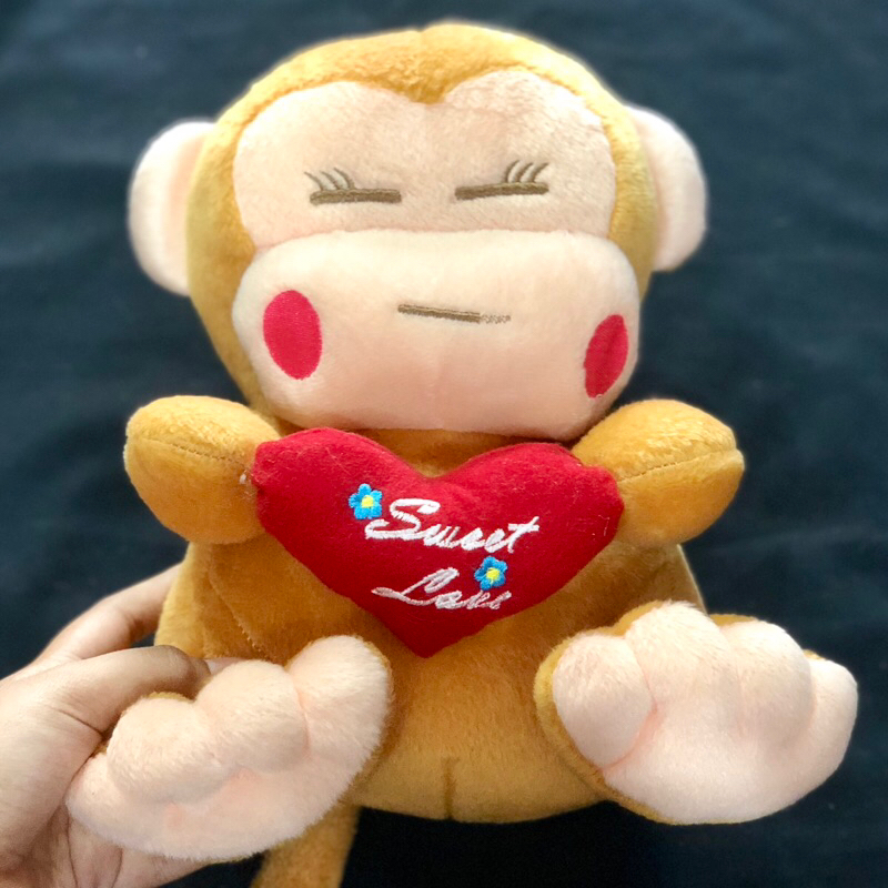 Jual Boneka monyet love duduk lucu boneka monkey mata tertutup boneka ...