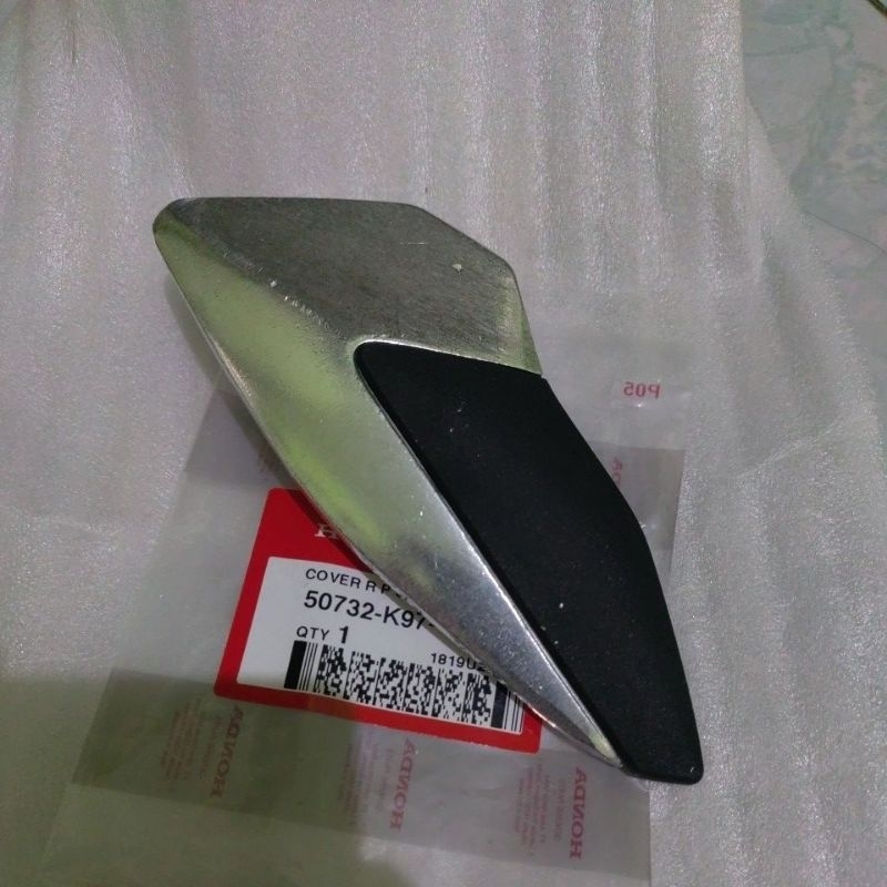 Jual footstep injakan kanan plus cover step PCX 150 crun | Shopee Indonesia