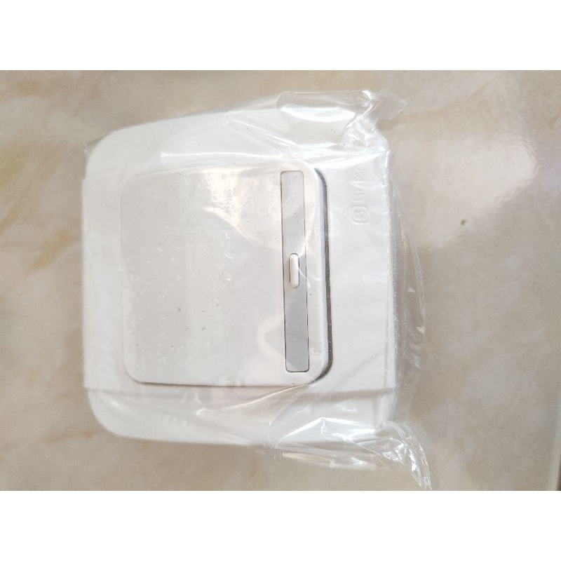 Jual SAKLAR TUNGGAL TANAM BROCO SINGLE SWITCH | Shopee Indonesia