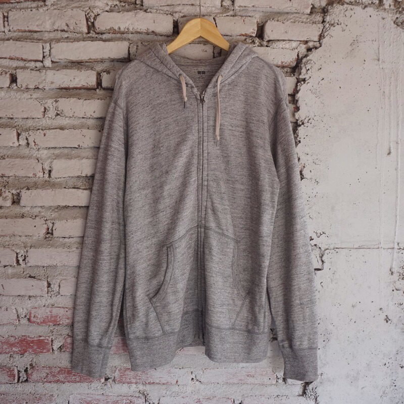 Jual Zip Hoodie UNIQLO - Abu (XL) | Shopee Indonesia