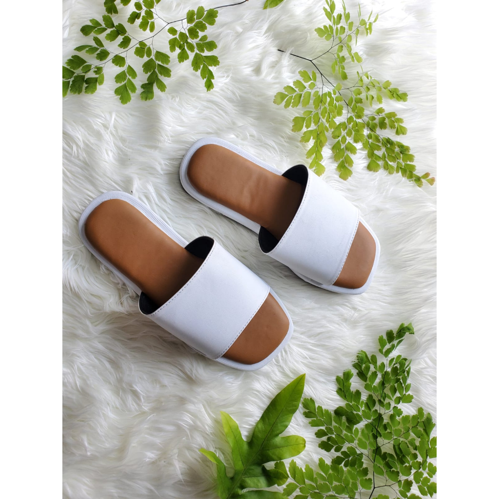 Jual Sandal spon Slip on D'SANDALS ADL002 - Adelia Sandal Wanita ...