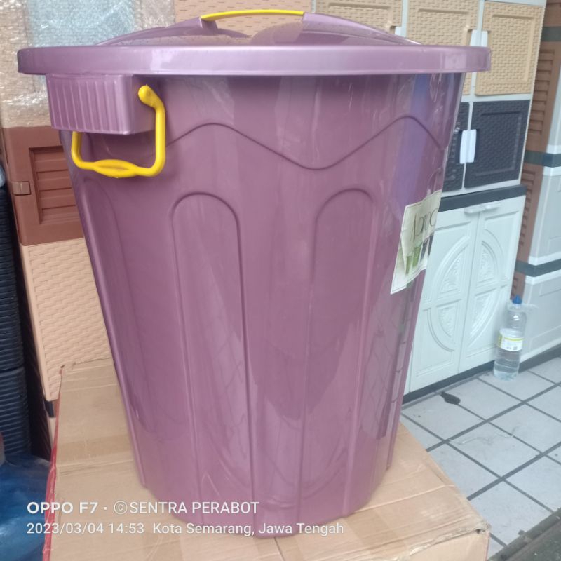 Jual Ember Tutup Besar Maroon 50L 80L 100L Plastik Super Tebal | Shopee ...
