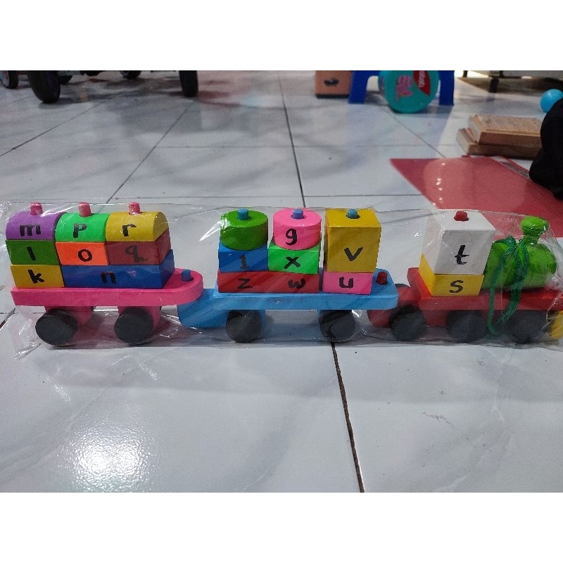 Jual alat peraga edukatif balok kayu kereta kotak pas menara donat ...