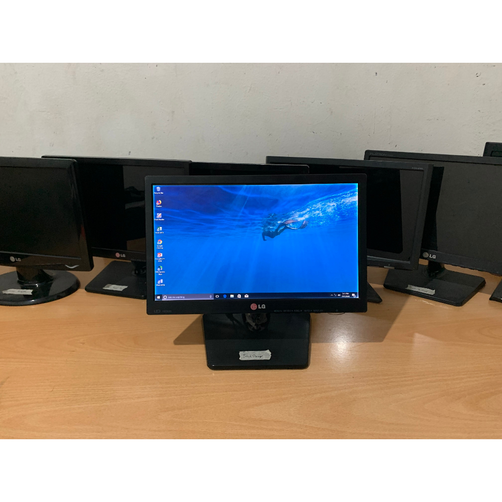 Jual monitor pc 16" widescreen monitor komputer | Shopee Indonesia