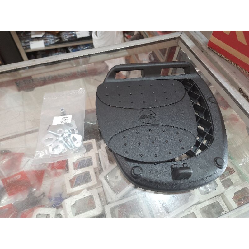 Jual baseplate box Givi kappa MP60 E20 E25 E26 B27 E33 E34 E35 E43 E45 E47 B32 b42 k35 k39 k42 ...