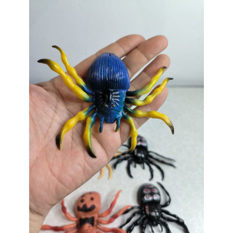 Jual mainan karet laba laba besar isi 6 untuk koleksi | Shopee Indonesia