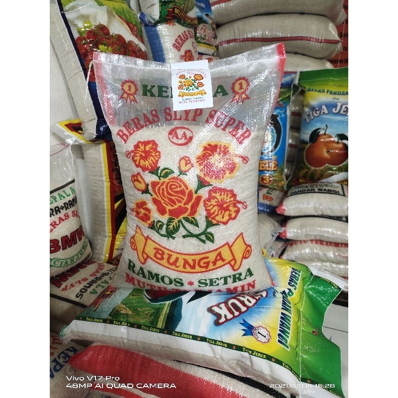 Jual BERAS CAP BUNGA AA 10LITER RAMOS SLYP | Shopee Indonesia
