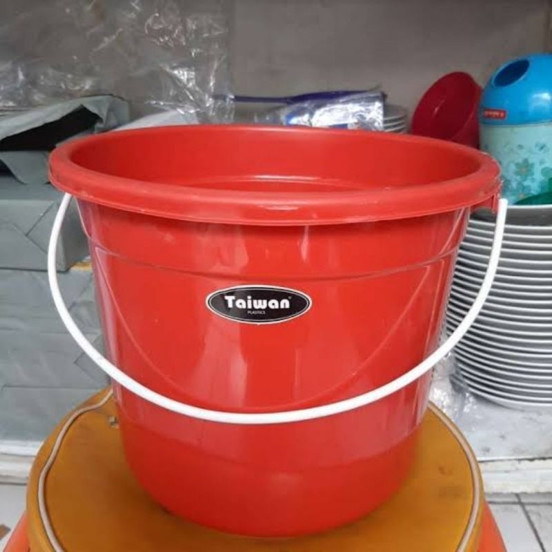 Jual Ember Tanpa Tutup Gagang Besi Taiwan Great | Shopee Indonesia