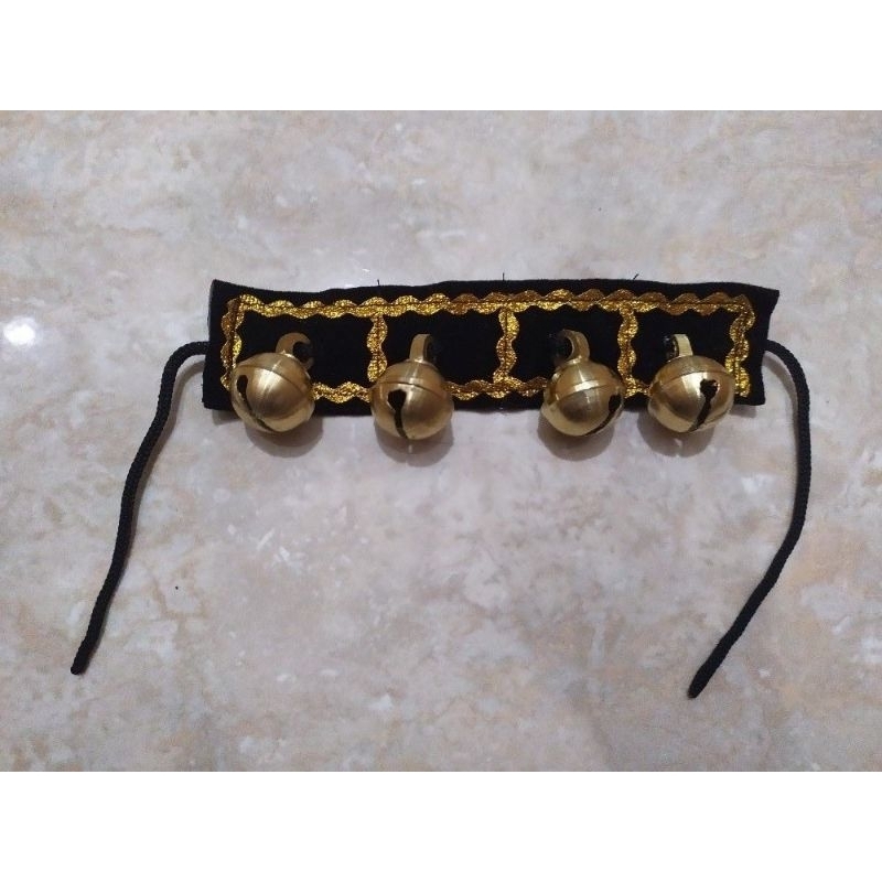 Jual sampur selendang tari remo kerincing warna merah | Shopee Indonesia