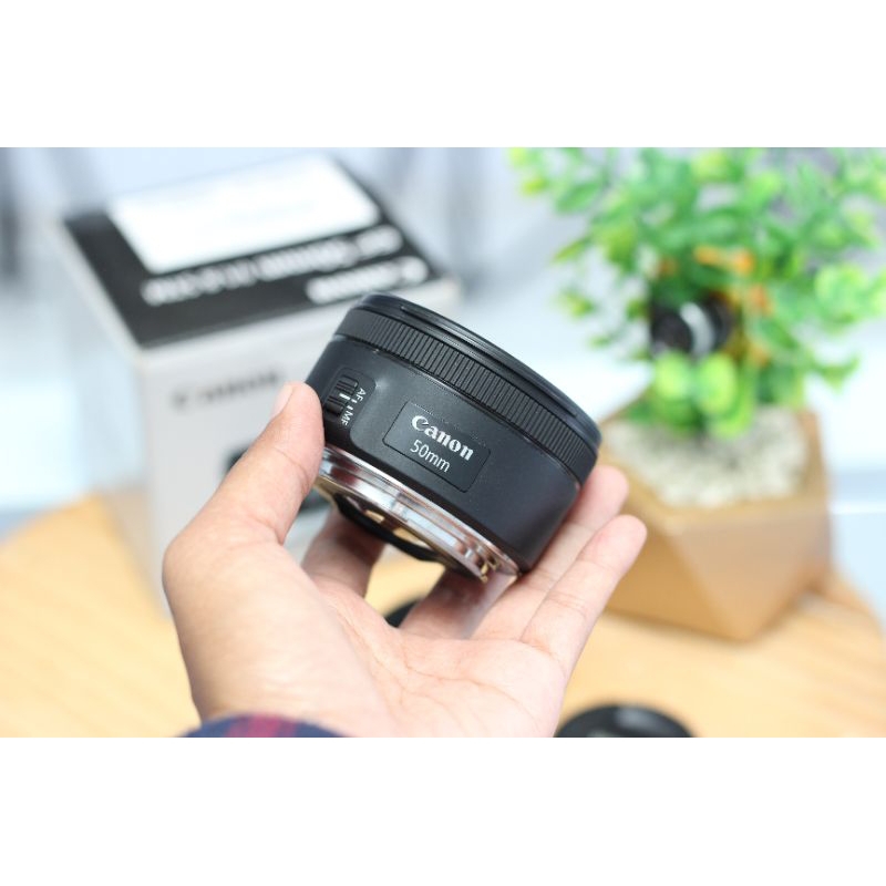 Jual [ LIKE NEW ] - Lensa fix canon 50mm STM, 40mm, 24mm STM | Shopee ...