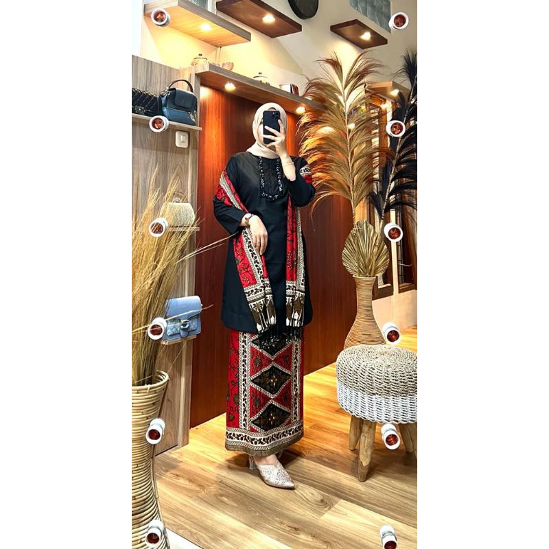 Jual Baju Kurung kombinasi payet batu Mix Batik Tanah Liek | Shopee ...